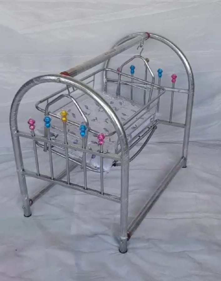 Baby Manual Cradle In Iron Material – Baby Bazar
